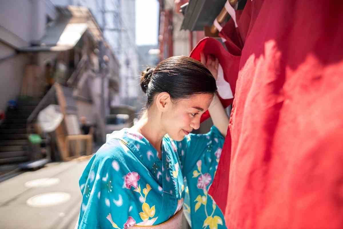 How to Hang Noren – YouGoJapan