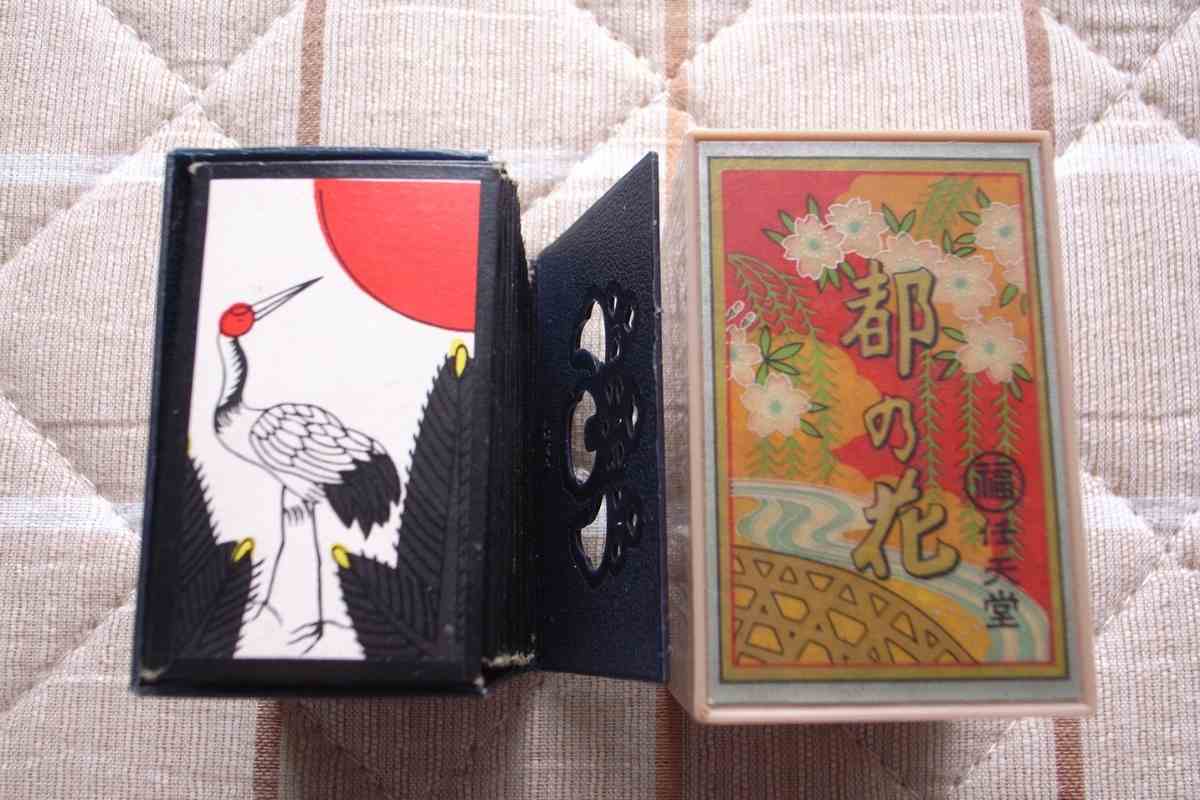 How to Play Hanafuda (花 札) – YouGoJapan