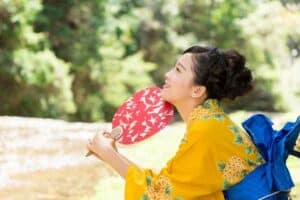 7 Amazing Japanese Fan Facts (No.4 Will Shock You) – YouGoJapan