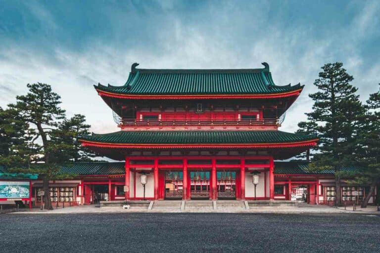 A Brief History of Shinto: From Myth to Modern Practice – YouGoJapan