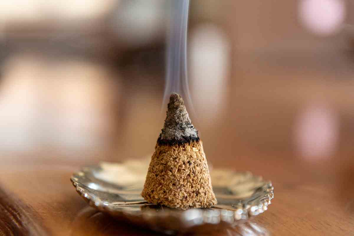 Best Japanese Incense To Make Your Home Smell Amazing! – YouGoJapan