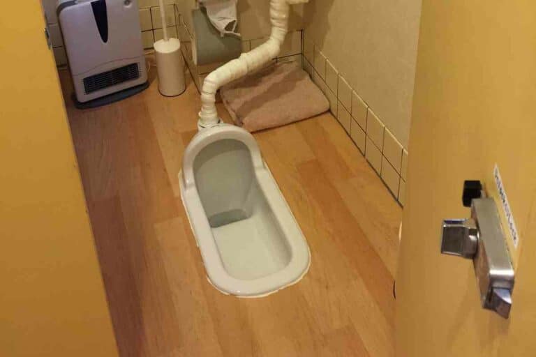 14 Amazing Japanese Bidets and Toilets – YouGoJapan