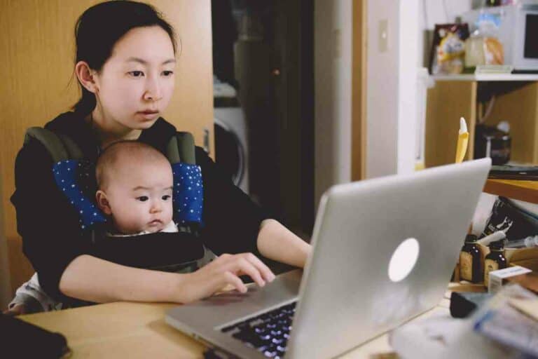 Japanese Email Etiquette Explained – YouGoJapan