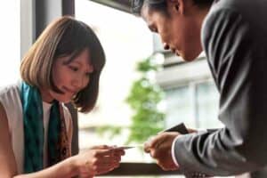 Complete Guide to Japanese Business Card Etiquette – YouGoJapan