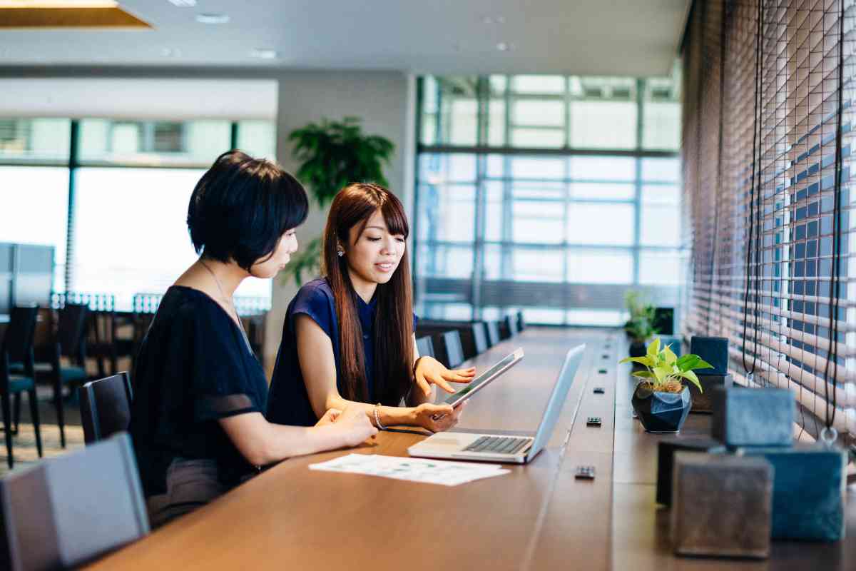 Japanese Business Attire for Females – YouGoJapan